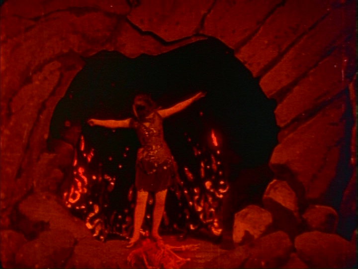 The Red Spectre (1907) A Silent Film Review – Movies Silently